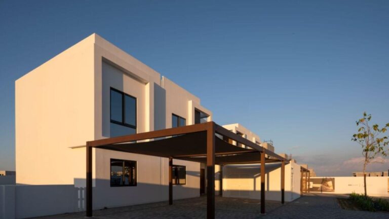 Al Ghadeer Villas and Apartments in Ghantoot