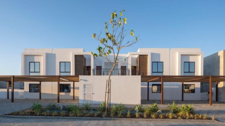 Al Ghadeer Villas and Apartments in Ghantoot