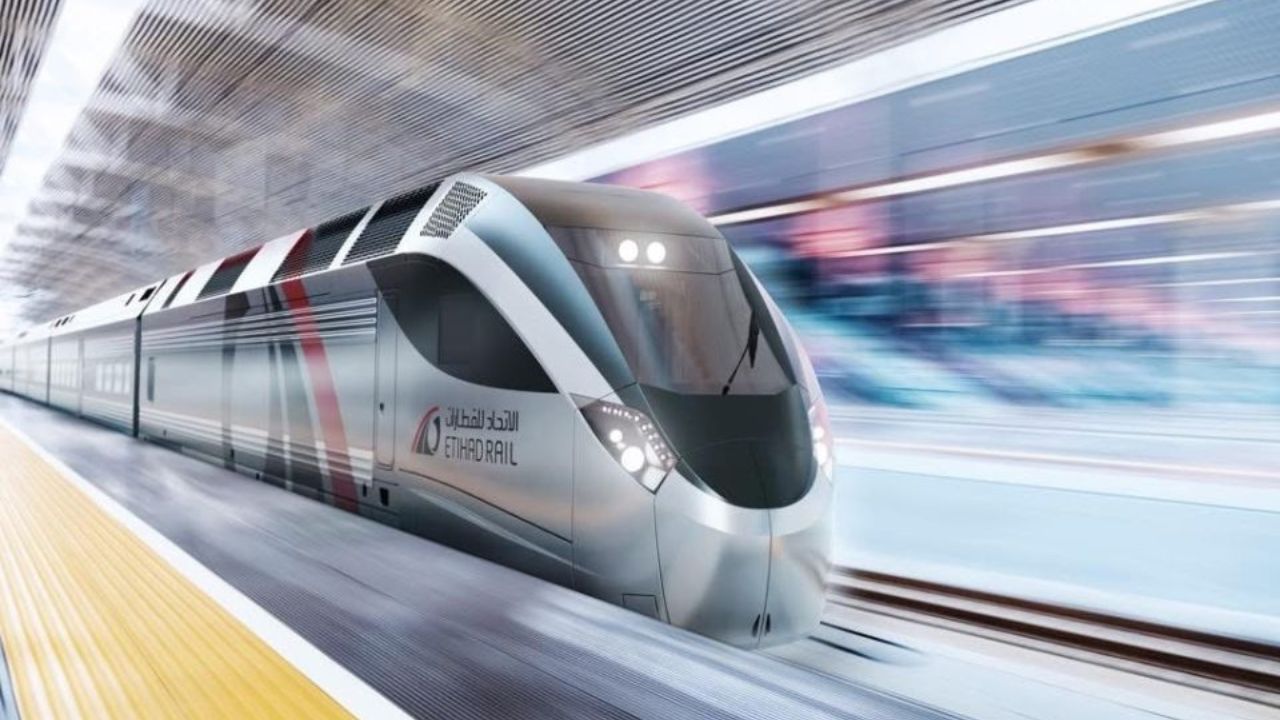 30-Minute High-Speed Train Between Abu Dhabi & Dubai